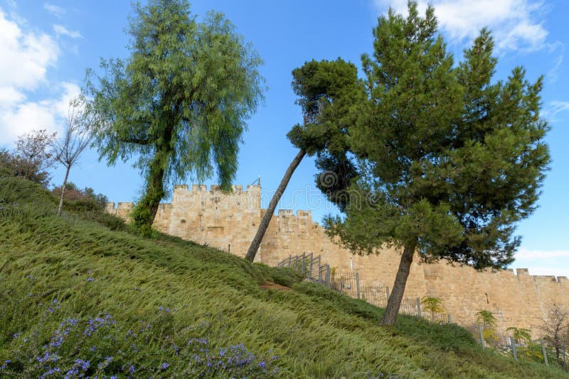 Old city wall of Jerusalem stock image. Image of land - 264453345