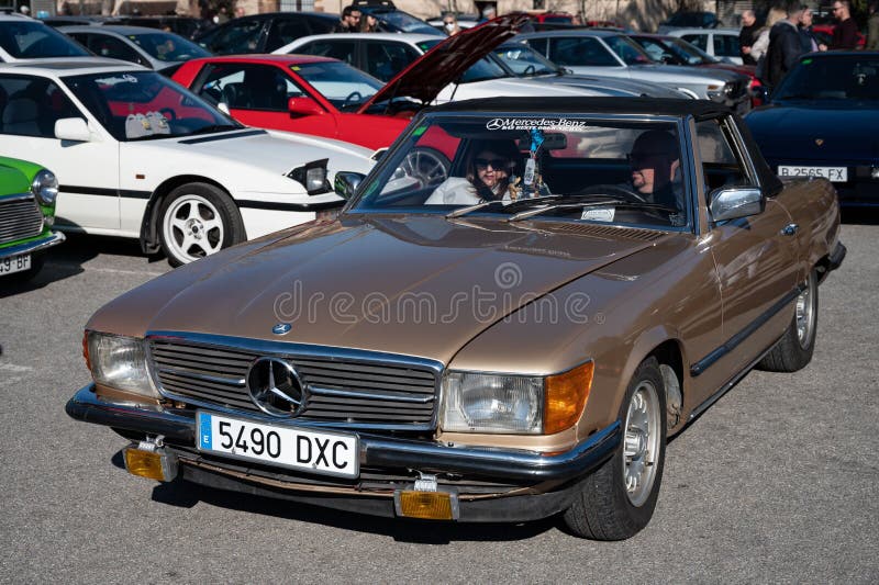 Old Classic Mercedes Benz 280 SL Parked Outside Editorial Image - Image ...