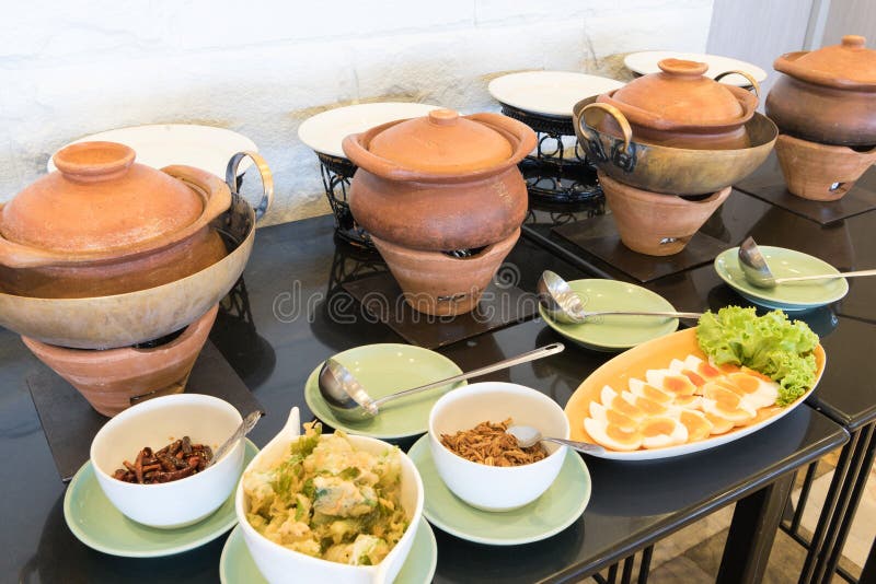 Old Clay Pot with on Food and Garnish Stock Photo - Image of rice, meat ...