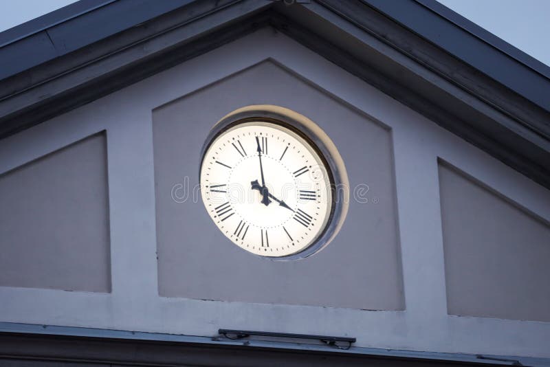 Old Clock on House Wall Showing 16 PM Stock Image - Image of hour ...