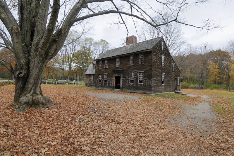 Old colonial house stock image. Image of fall, house - 16257077