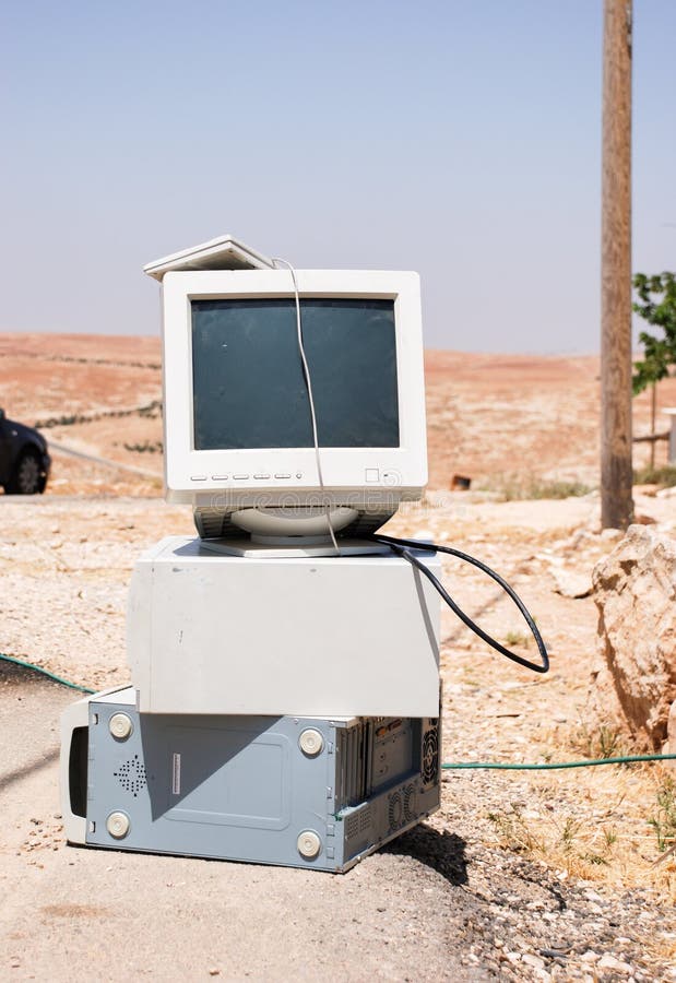 192 Old Computer Desert Stock Photos - Free & Royalty-Free Stock Photos ...