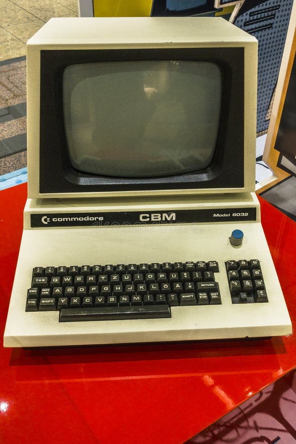 Old Apple II Computer System at Event Exhibition Editorial Stock Image ...