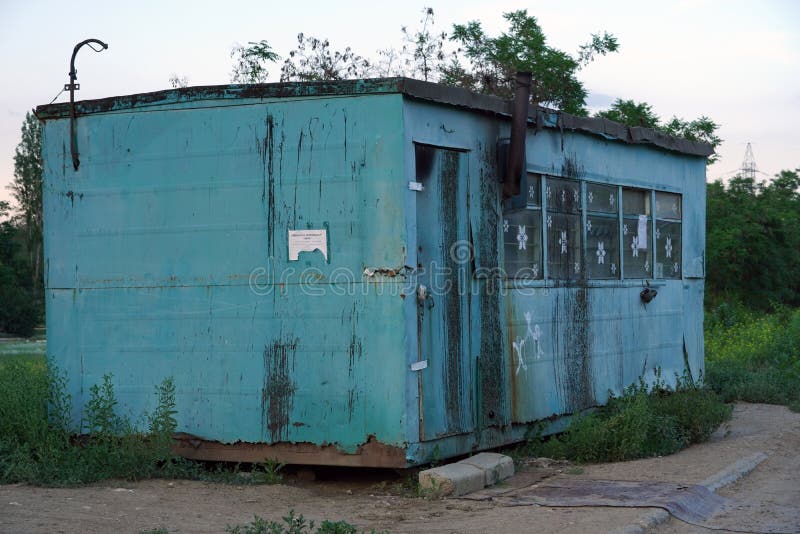 Old Contractor or Construction Trailer and Road Sign Stock Photo ...