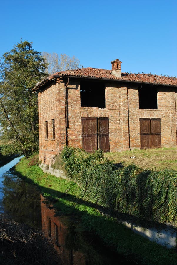 Old country house stock photo. Image of tree, house, structure - 15694150