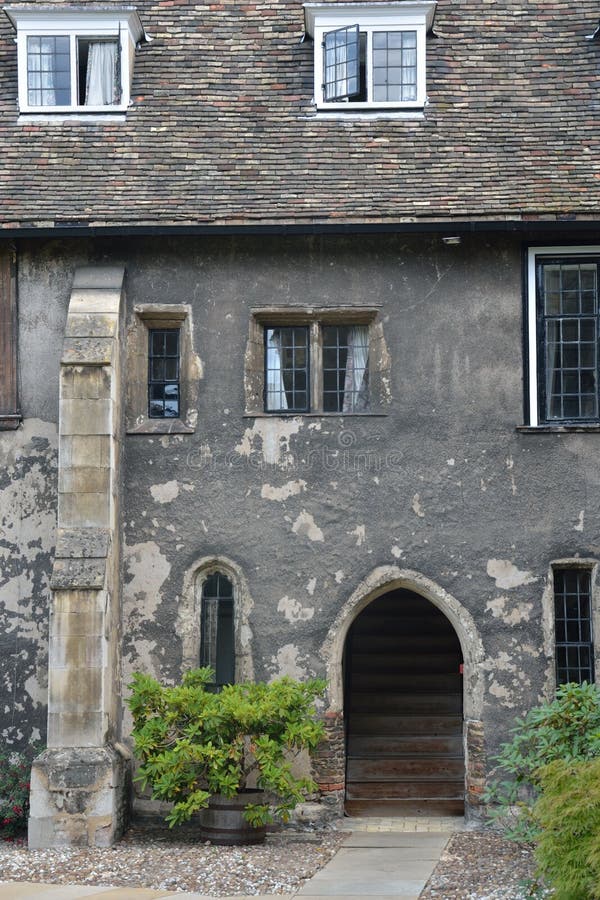 Old Courtyard at University Stock Photo - Image of architecture ...