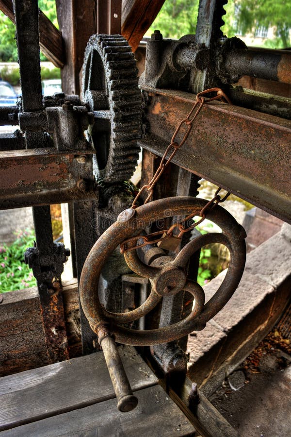 Old Crank Handle HDR stock photo. Image of gearwheel - 34012172
