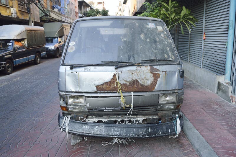 Old crash car front van stock photo. Image of wreck, abandoned - 43157658