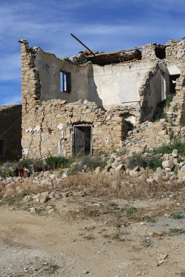 Crumbled House in Cuban Countryside Stock Photo - Image of masonry ...