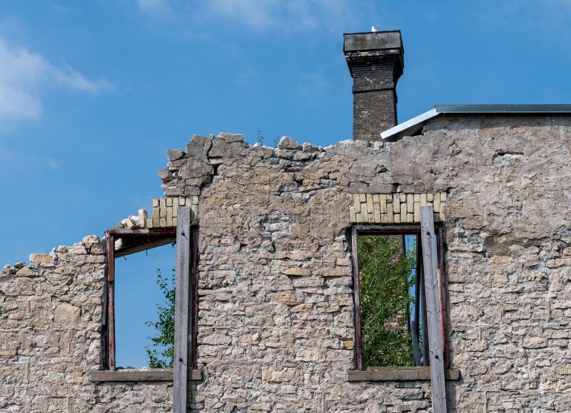 Old Crumbling Building in Elora Ontario, Blue Sky Stock Photo - Image ...