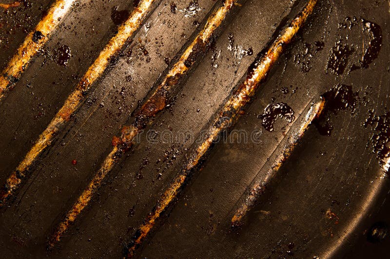 Old Damaged Grill Pan stock image. Image of kitchen, yellow - 21985517
