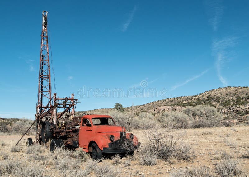 Old Drilling Rig in the Desert Stock Photo - Image of aged, automobile ...