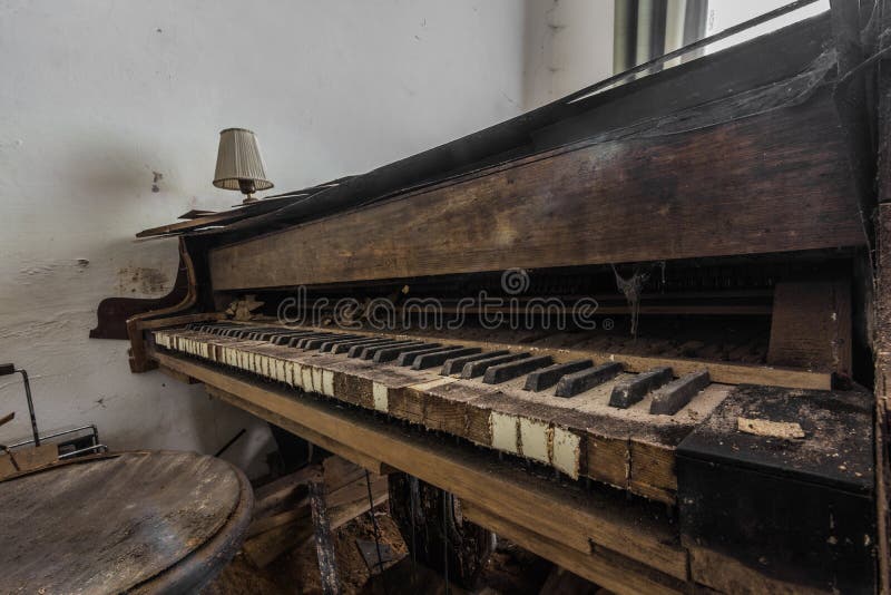 Old Dusty Piano Detail View Stock Image - Image of historical, danger ...