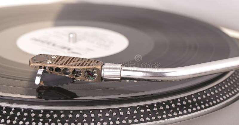 Old Dusty Turntable Detail With Vinyl Disc Stock Image - Image of ...