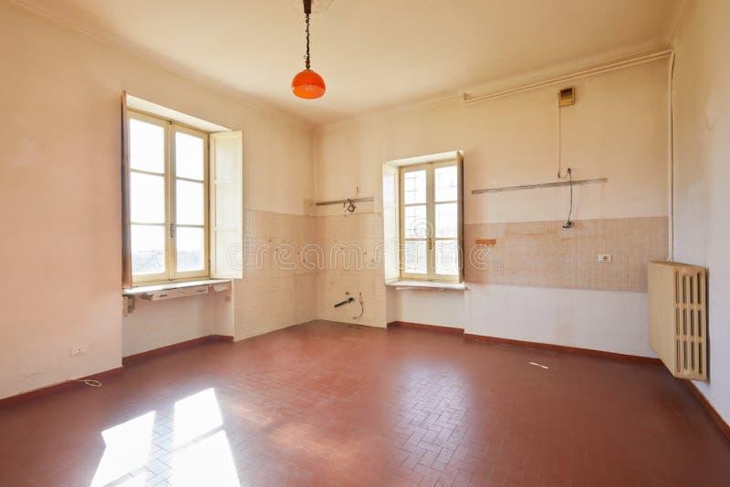 Old, Empty Kitchen in Country House, Sunlight Stock Photo - Image of ...