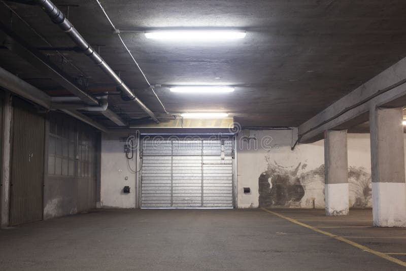 4,469 Old Empty Garage Photos - Free & Royalty-Free Stock Photos from ...