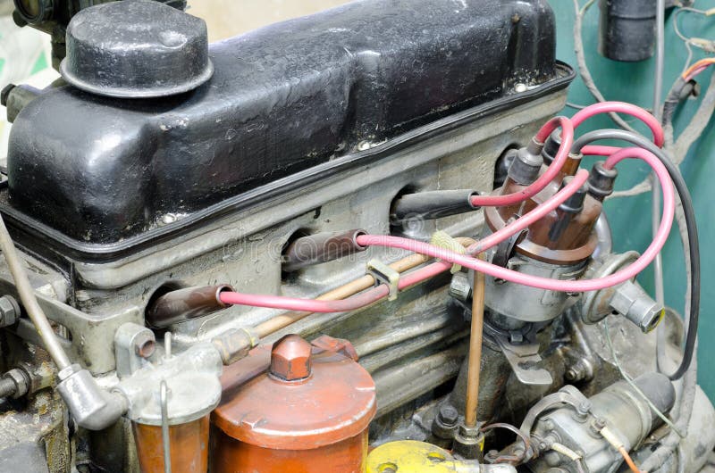 Outdated broken engine stock image. Image of autos, museum - 24058091