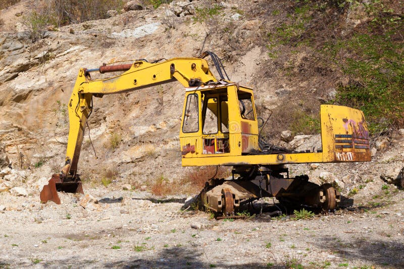 Old excavator stock photo. Image of dirty, spain, color - 27177576