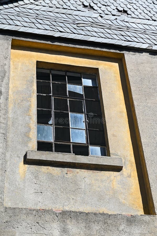 Old Facade with Broken Windows Stock Image - Image of grille, pane ... Old Facade with Broken Windows Stock Image - Image of grille, pane ...