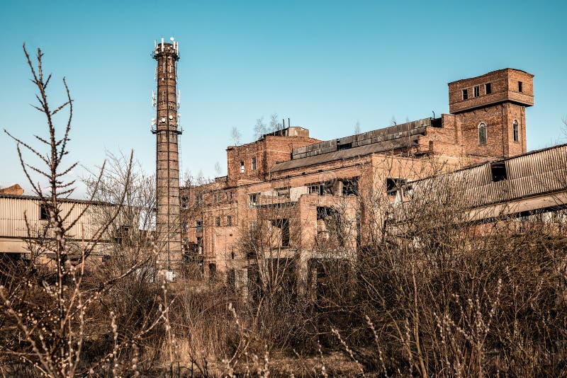 Old factory in ruins stock image. Image of husky, industrial - 180512323