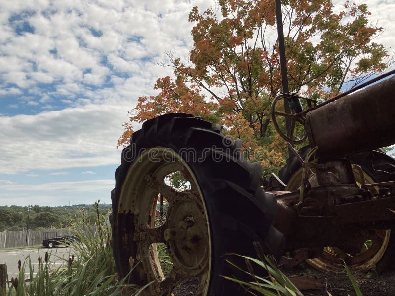 Fall Tractor stock photo. Image of color, bdingman, trees - 17268552
