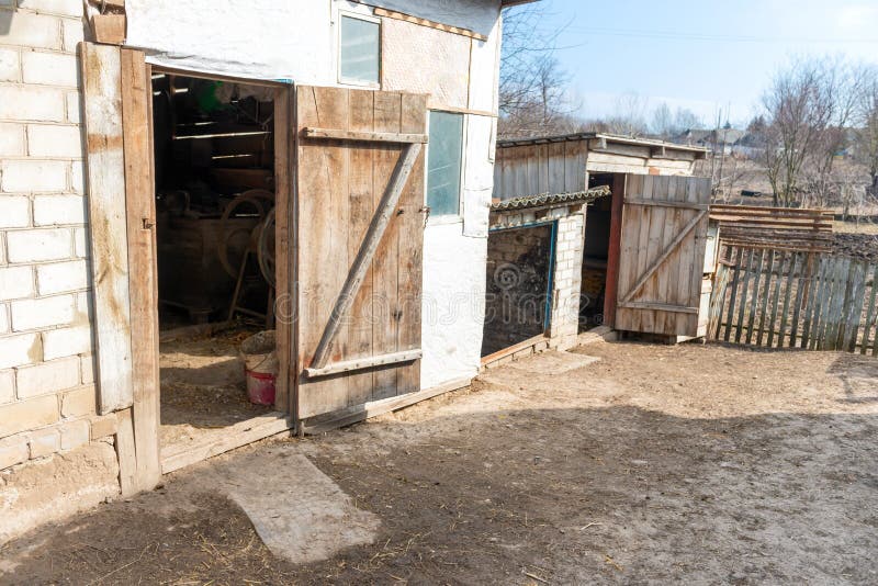 Old farm barn stock image. Image of rustic, barn, door - 246908959