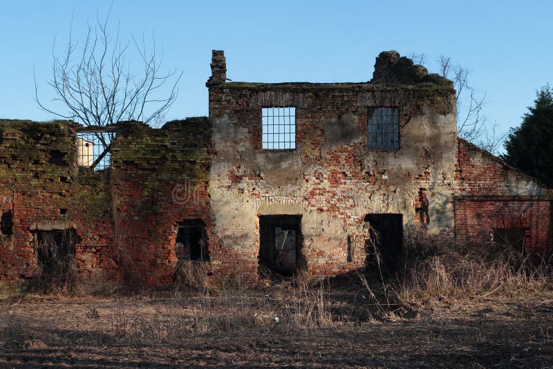 Old farm ruin stock photo. Image of pavia, mortara, building - 38543068