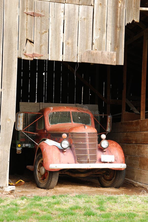 5,728 Old Farm Truck Photos - Free & Royalty-Free Stock Photos from ...