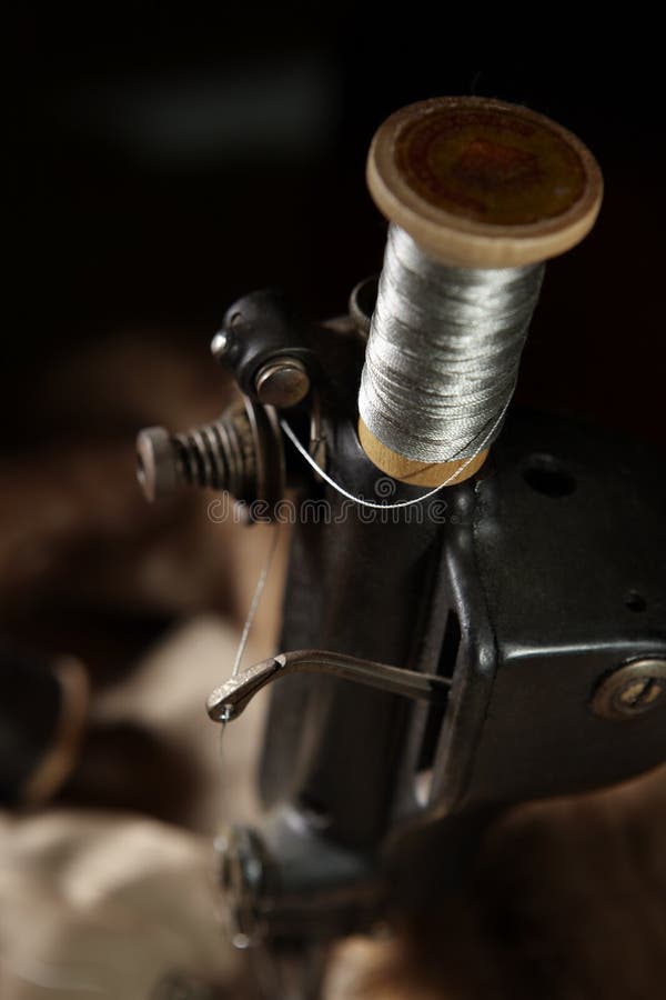 Old fashion sewing machine stock photo. Image of thread - 13888300