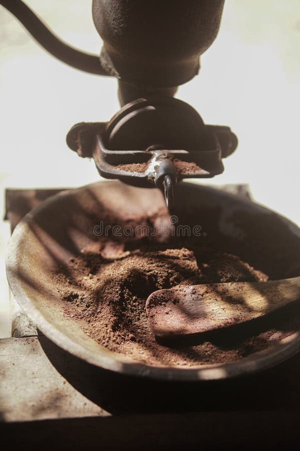 Old Fashioned Antique Vintage Grinding Coffee Grinder Machine Stock ...