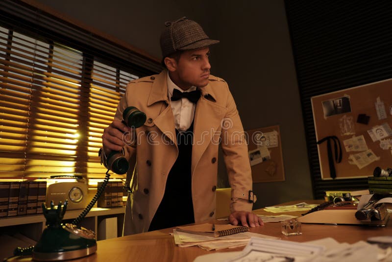 Old Fashioned Detective with Documents Near Investigation Board in ...