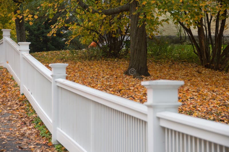 120+ Old fashioned fence Free Stock Photos - StockFreeImages