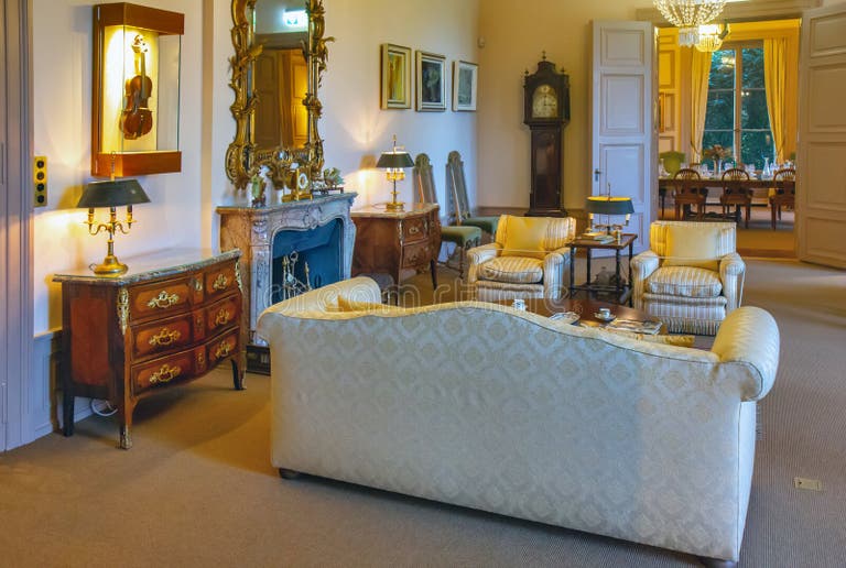 Old Fashioned Living Room - Interior Stock Photo - Image of antique ...