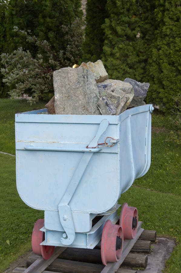 Old Fashioned Mine Ore Car Stock Photos - Free & Royalty-Free Stock ...
