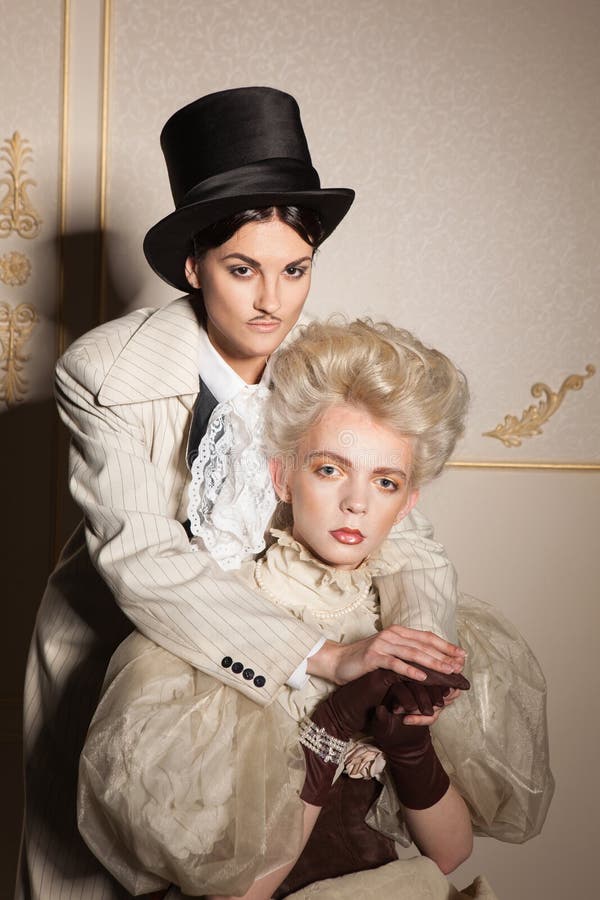 Old-fashioned Portrait of a Family Stock Image - Image of carnaval ...