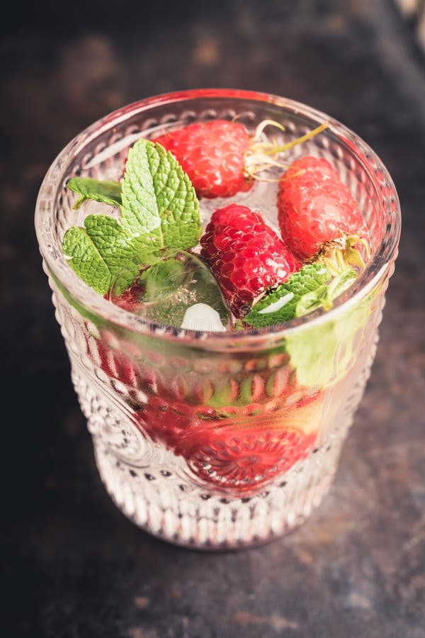 Old Fashioned Raspberry Cocktail Stock Photo - Image of field, life ...
