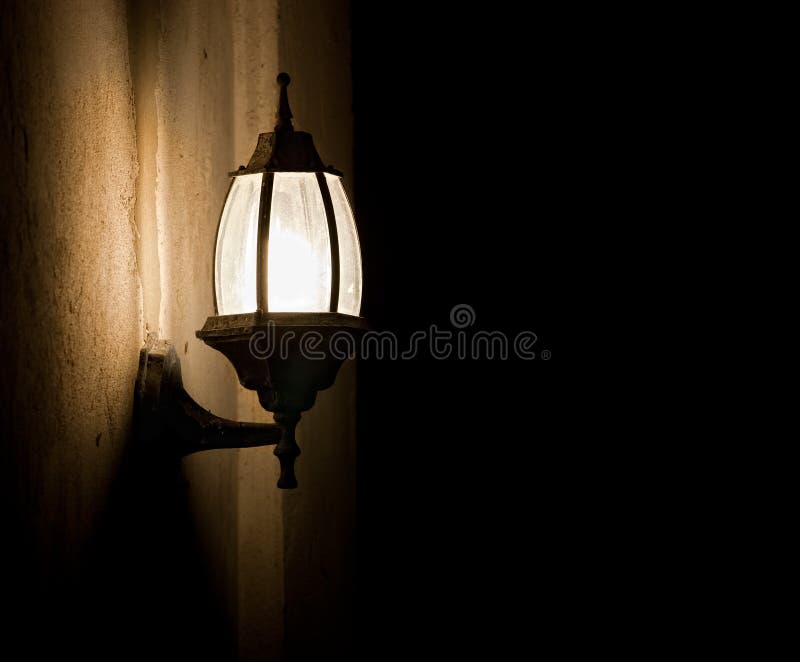 Old Fashioned Oil Street Lamp Stock Image - Image of streetlight, light ... Old Fashioned Oil Street Lamp Stock Image - Image of streetlight, light ...