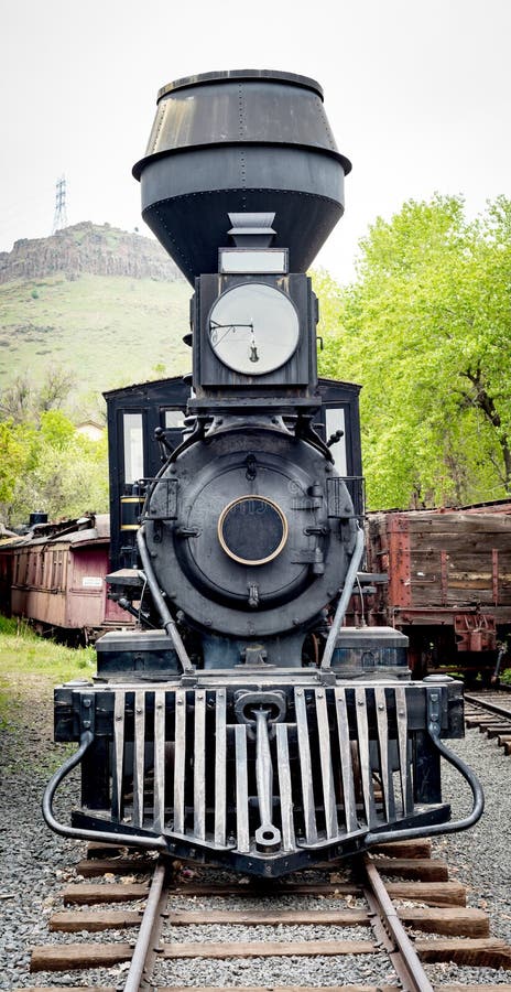 Old Fashioned Train Engine that Uses Steam Stock Image - Image of ...