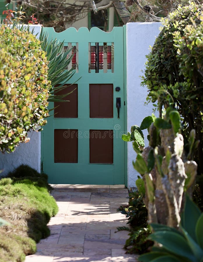 Old Fashioned Wood Gated Courtyard Stock Photos - Free & Royalty-Free ...