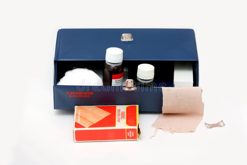 Old first aid kit stock image. Image of bandaid, cotton - 39101289