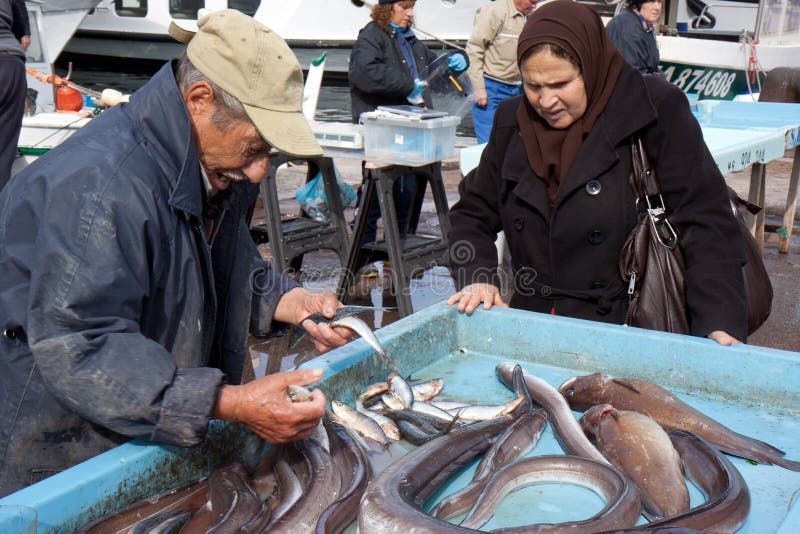 Old Fish vendor editorial photography. Image of marseille - 18780547