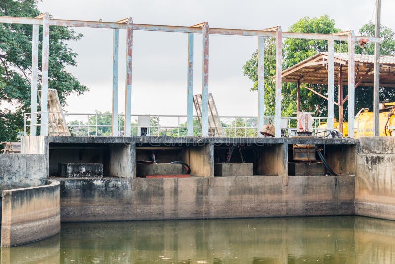 Old Floodgate of the Canal. Stock Image - Image of flood, energy: 92710829