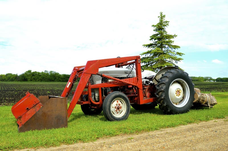 Old Ford Tractor with a Front End Loader Editorial Photo - Image of ...