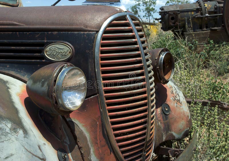 Old Ford truck editorial stock image. Image of view, wheel - 41367964