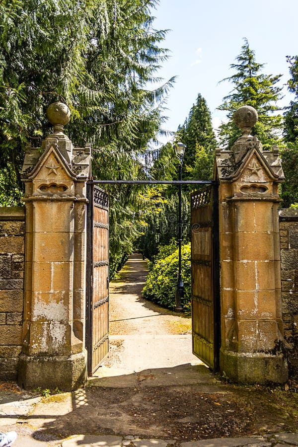 Old Garden Gate in Spring stock photo. Image of welcoming - 28927940