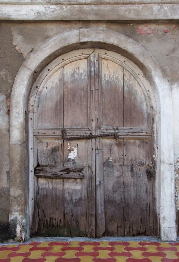 Old gate stock image. Image of keyhole, architecture - 35316275