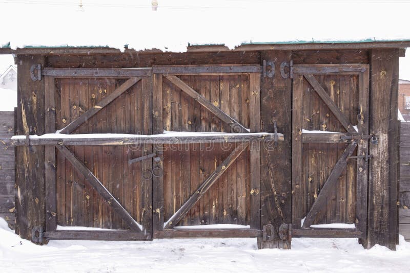 Old gate in winter snow stock image. Image of snow, wall - 135775519