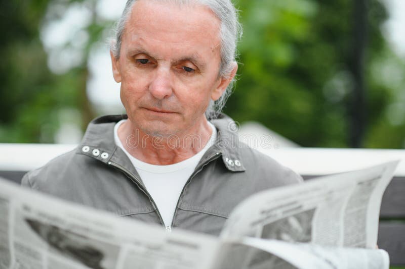 Old Gray-haired Man Rest on the Bench in Summer Park Stock Photo ...