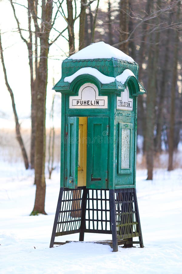 Old Green Phone Booth stock image. Image of call, telephone - 37605553
