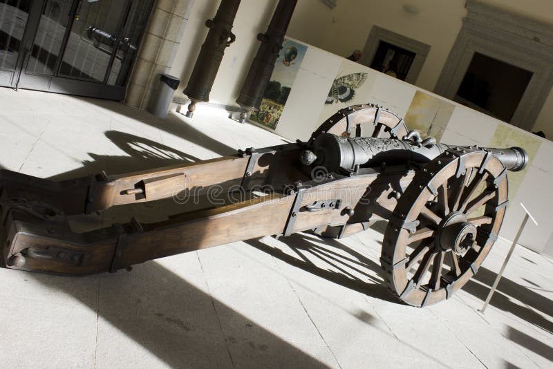 Old gun editorial photography. Image of exhibit, military - 35228917